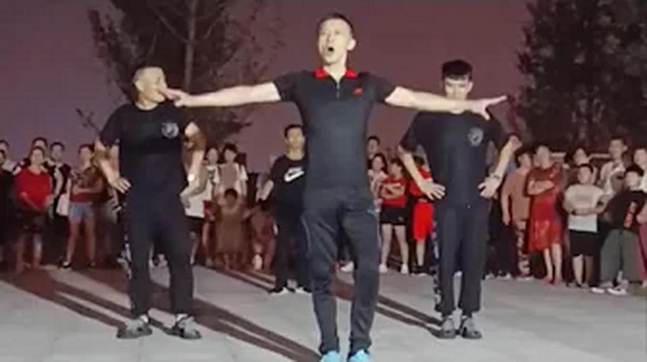 Because of the fans, Wei Jia danced thousands of times! The Light Cloud ...