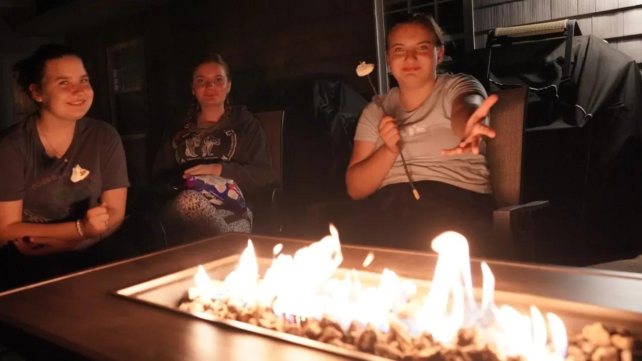 KIDS Build an Awesome 🔥 FIRE-TABLE for Crippled Dad