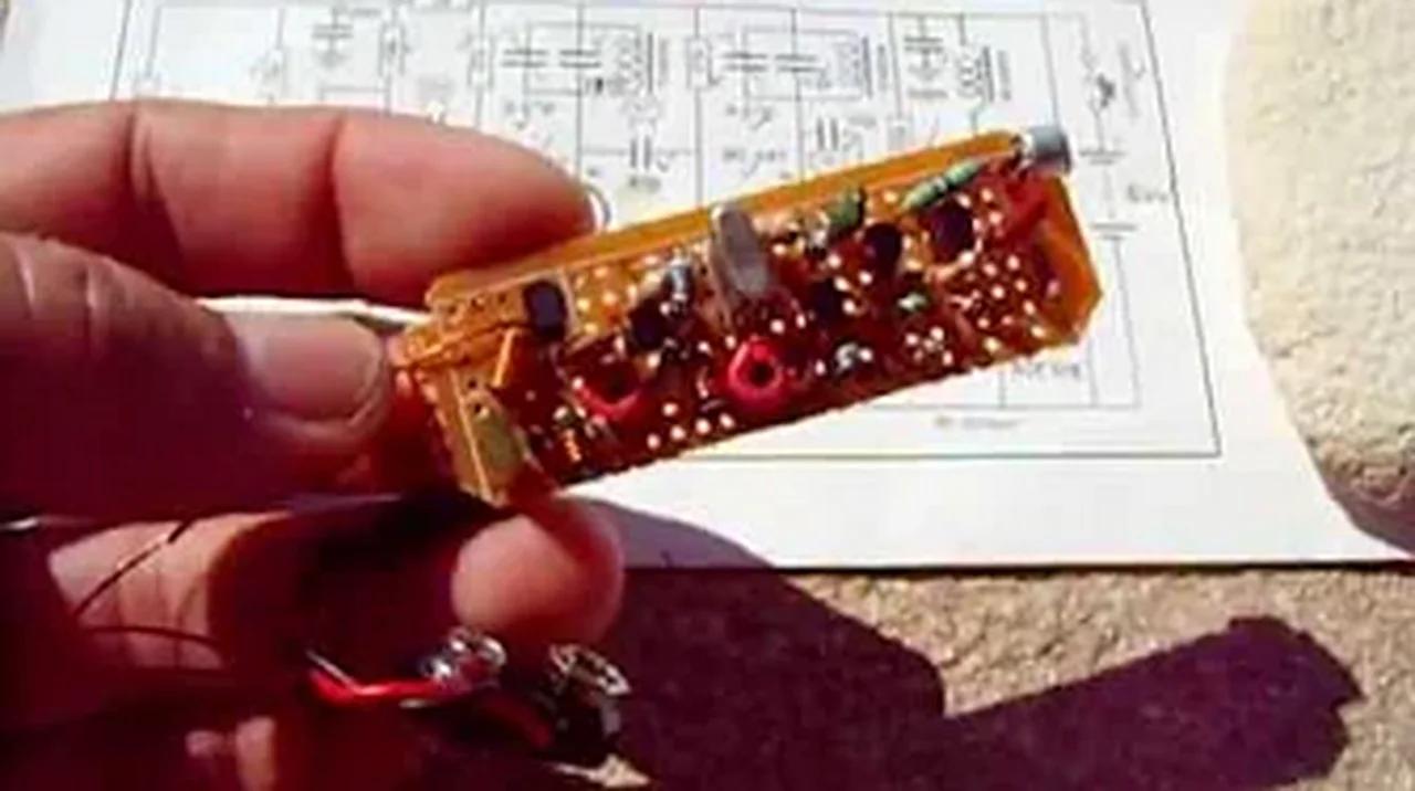 Crystal Locked FM Wireless Transmitter / Bug