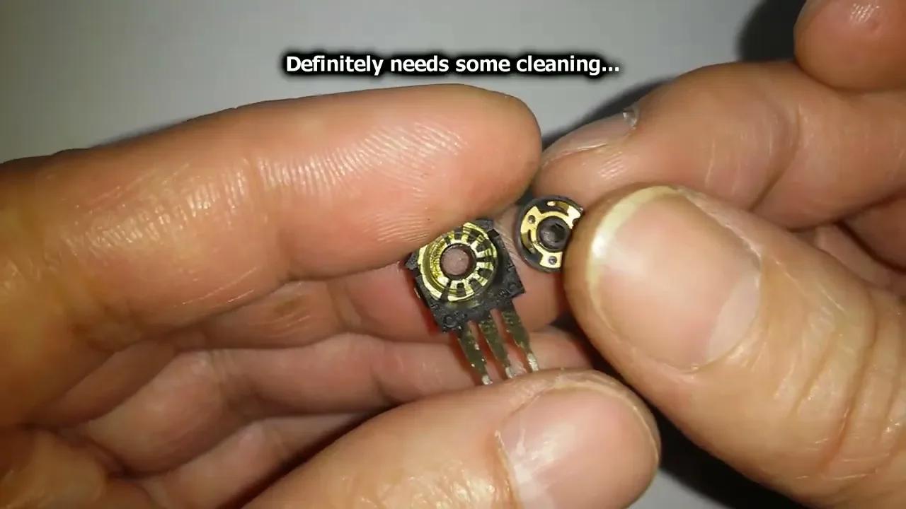 Recycling a Mouse Scroll Wheel Rotary Encoder and Testing it with ...
