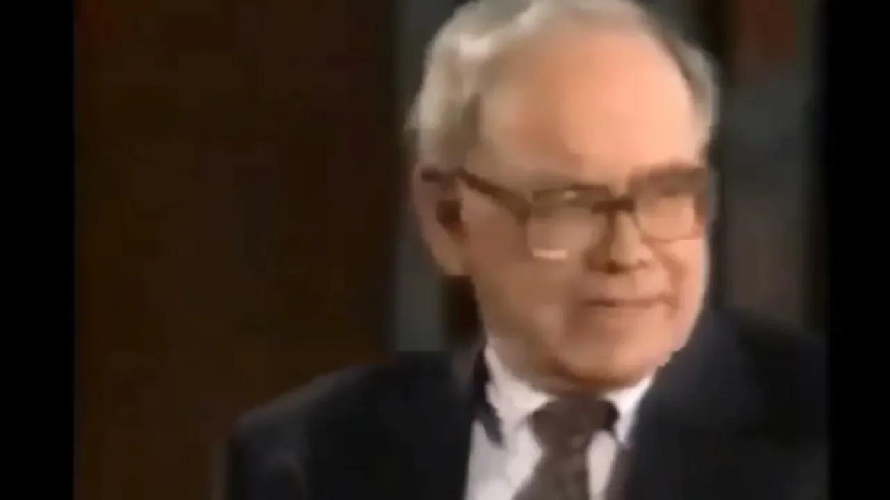 Vintage Warren Buffett! When to buy stocks and assets! When to hold!