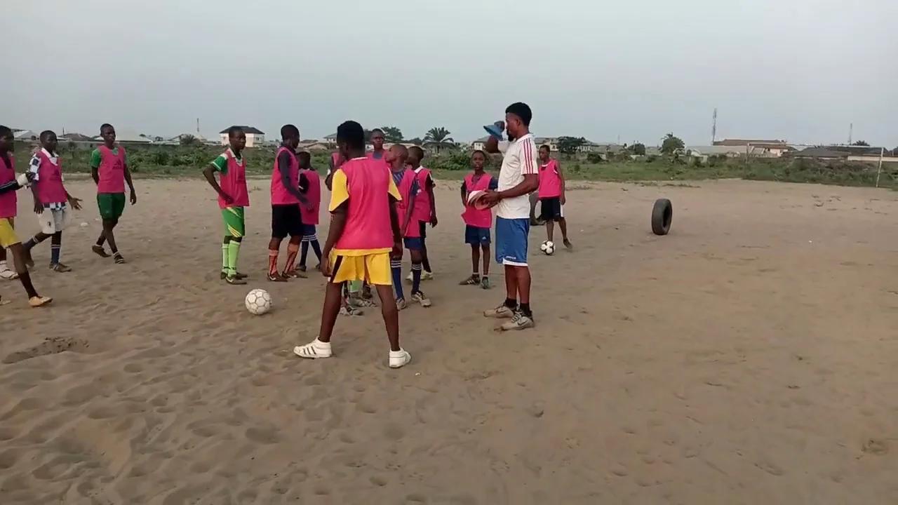 GEAR New Football+Beep 2