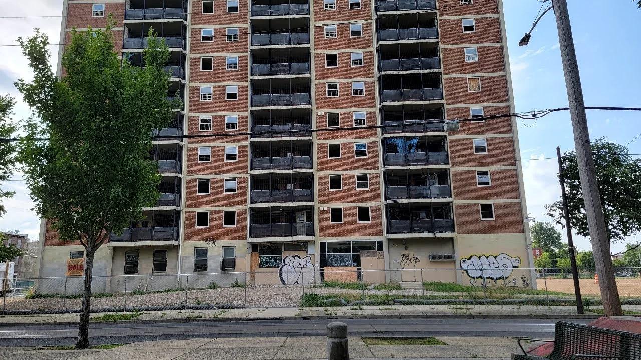 The Early Bird Gets The Worm Morning Show