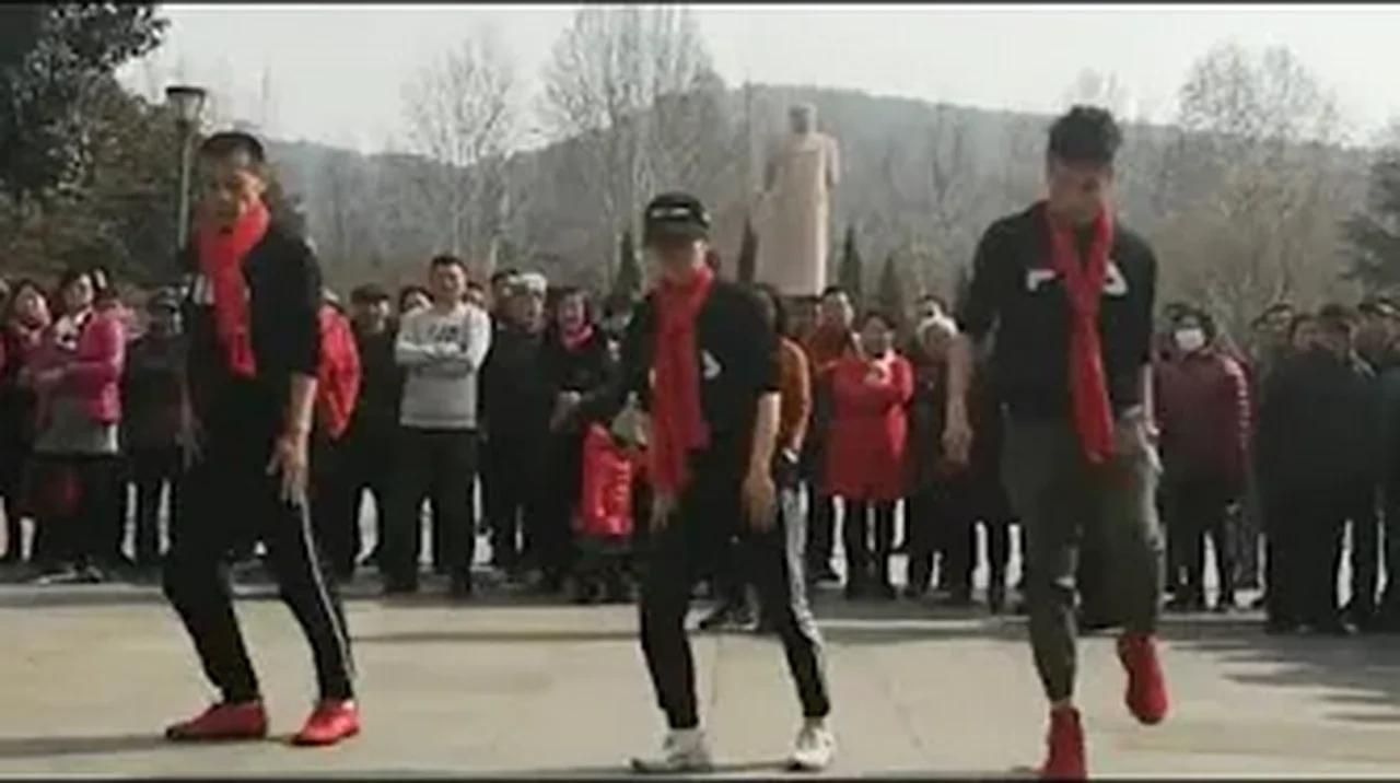 Excellent, excellent teacher Wei Jia dedicates classical beautiful dance