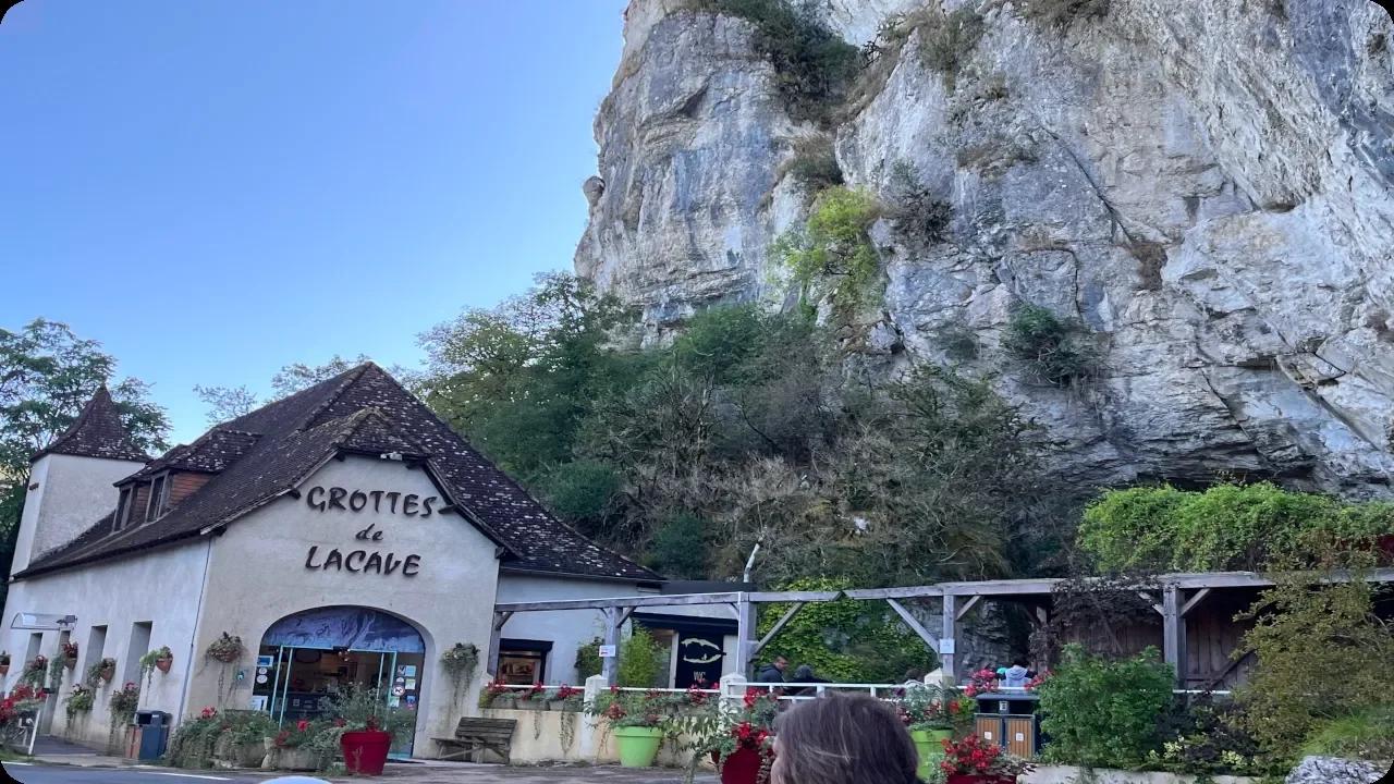 A LA DÉCOUVERTE DE LA GROTTES DE LACAVE EN DORDOGNE