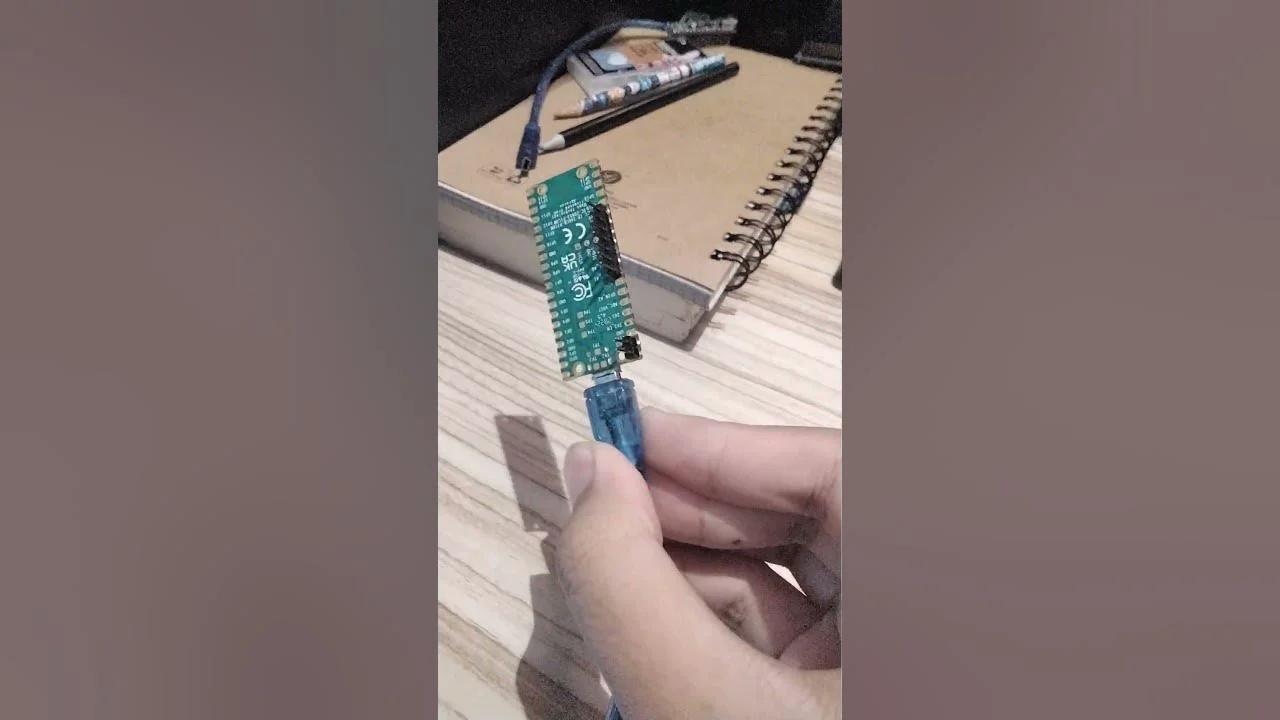 Mining Duino Coin on Raspberry Pi Pico W #shortsfeed #shorts #raspberrypi