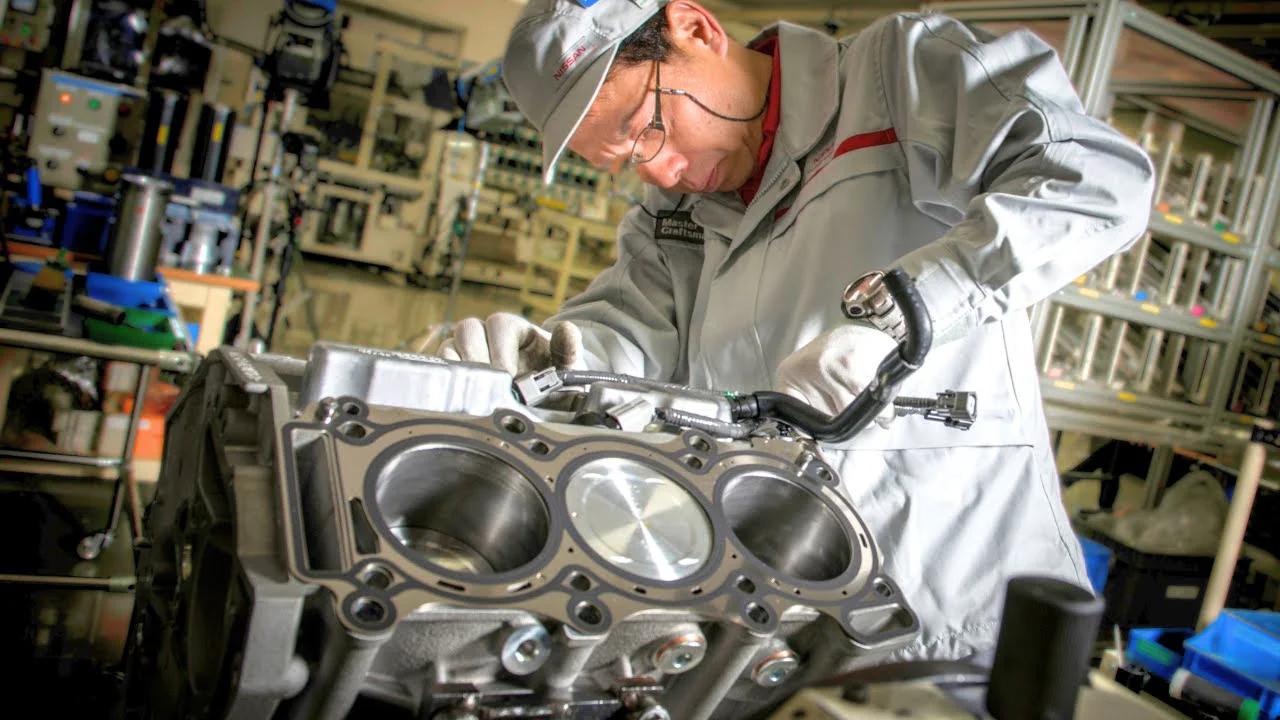 How It's Built: GT-R Engine