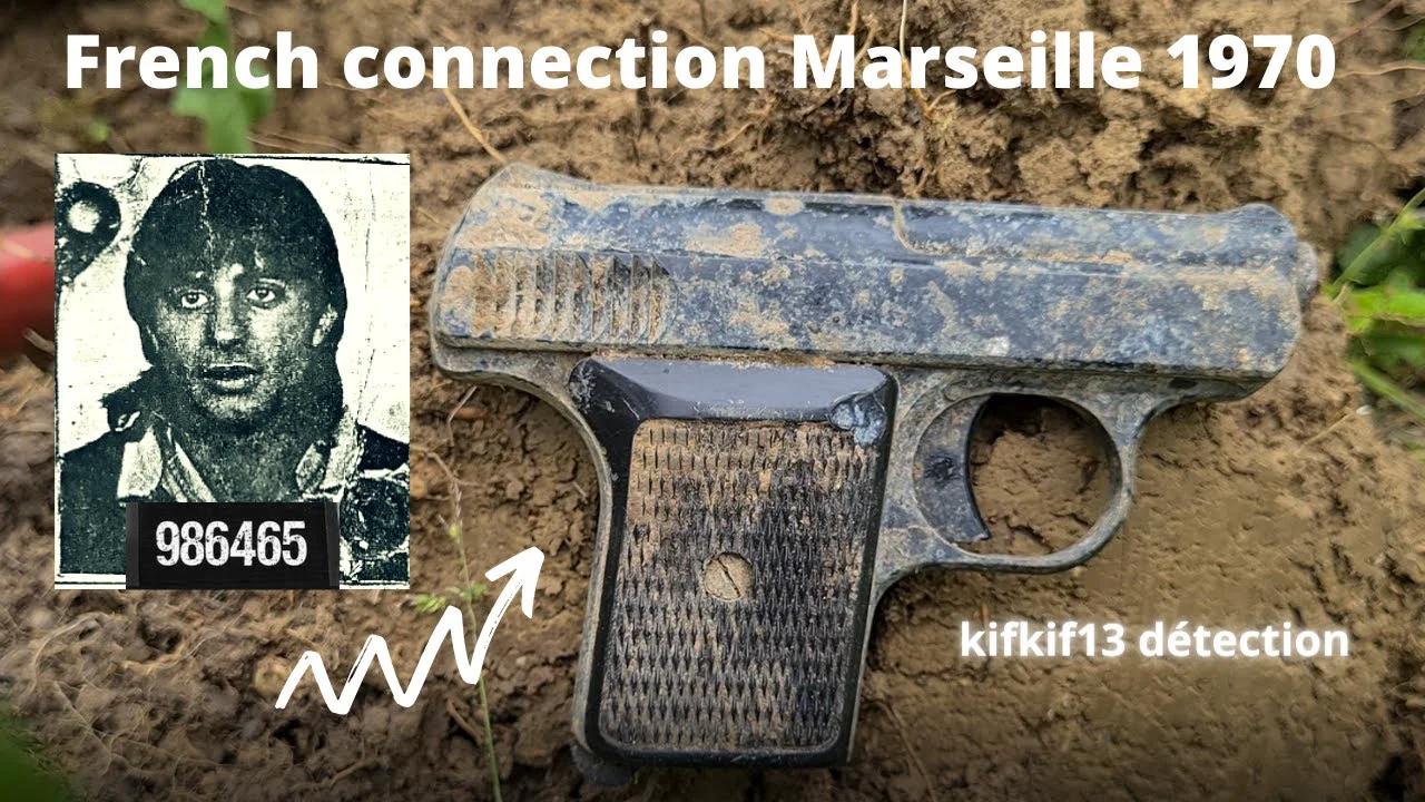 French connection Marseille 1970. Découverte d'un pistolet en sortie ...