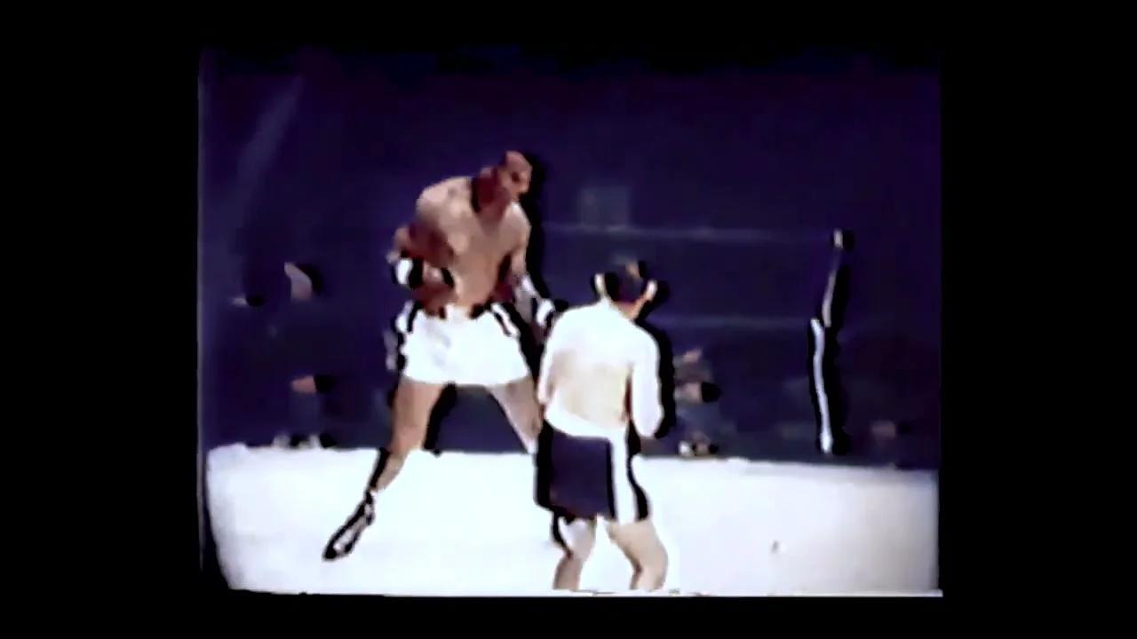RARE Sugar Ray Robinson vs Willie Pep - (13.12.1965) Retired Legends in ...