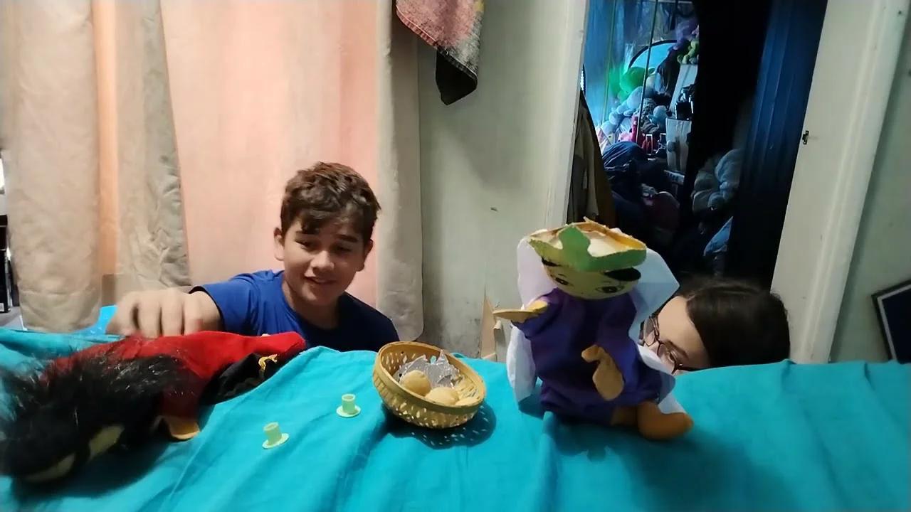 Bible Puppet play of Esther