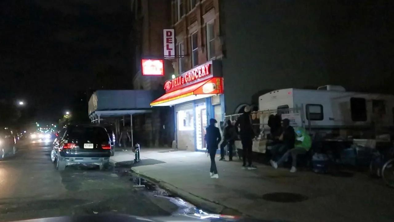 BROOKLYN'S MOST DANGEROUS STREETS AT NIGHT / BROWNSVILLE, NY