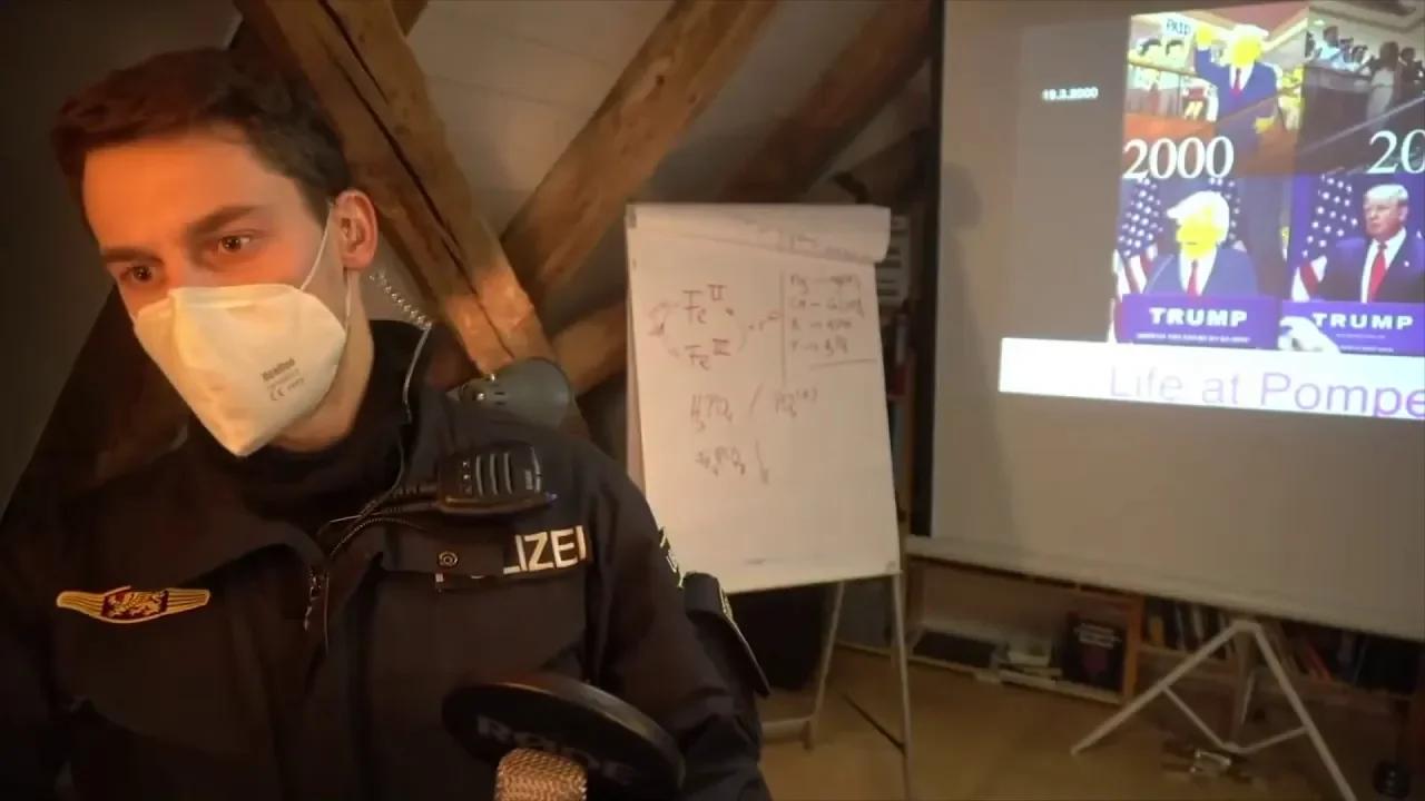 Dr andreas novack detenido a golpe de metralleta por ir en contra de la ...