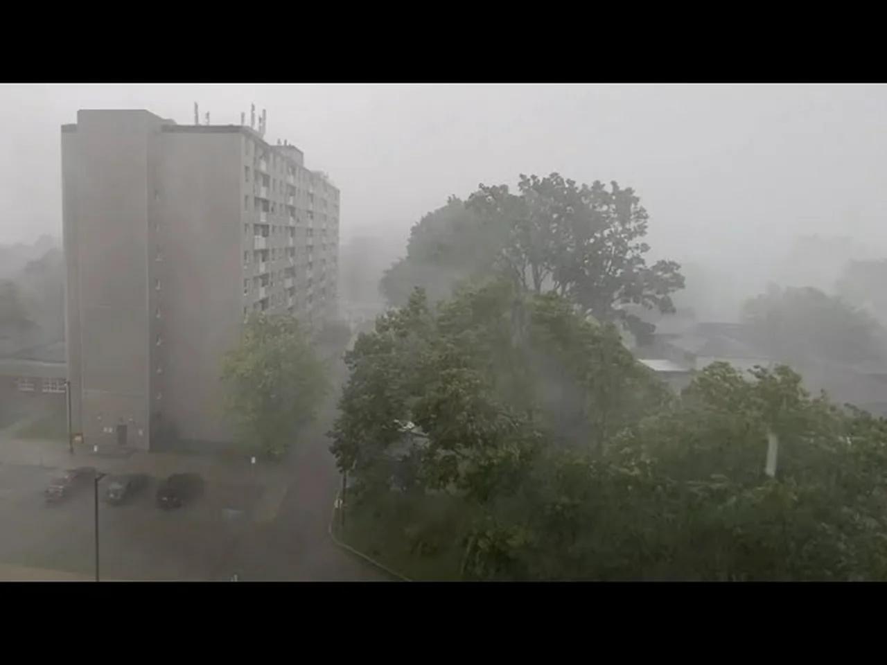Brantford EXTREME Weather Thunderstorm Rolls Across
