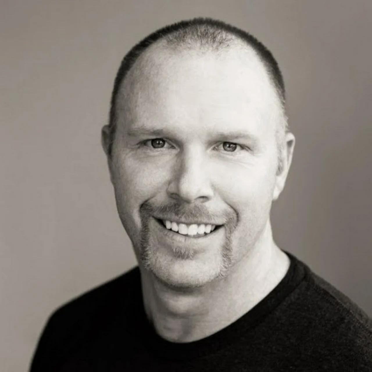 Chris J Snook