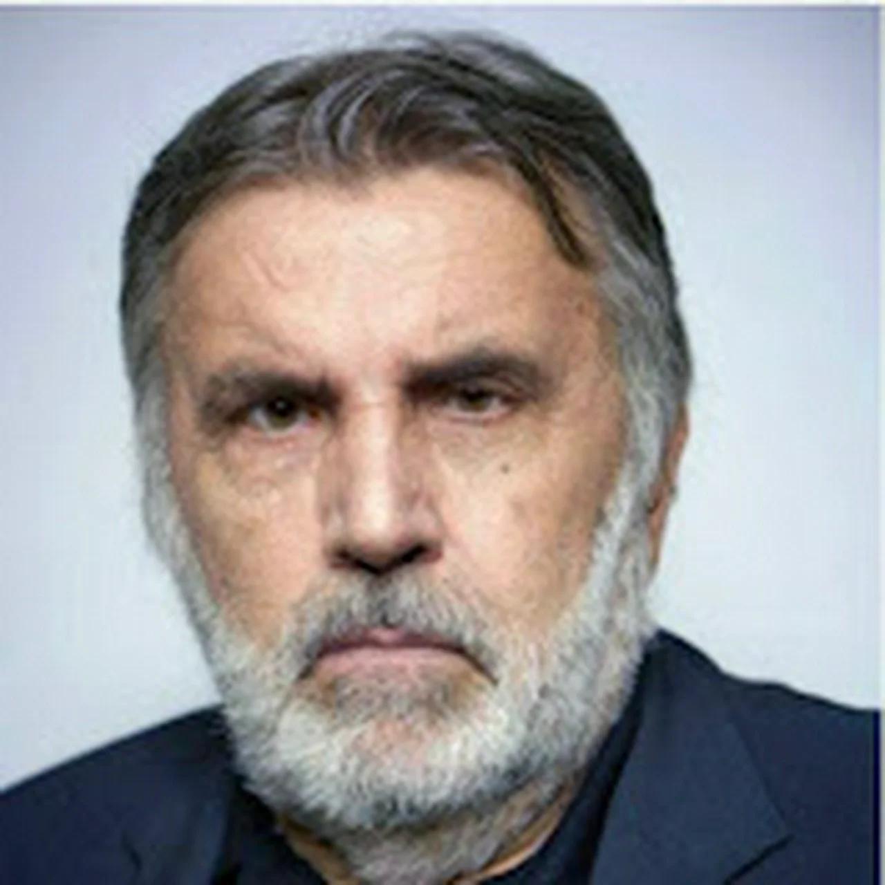 Régis de Castelnau - Vu du droit