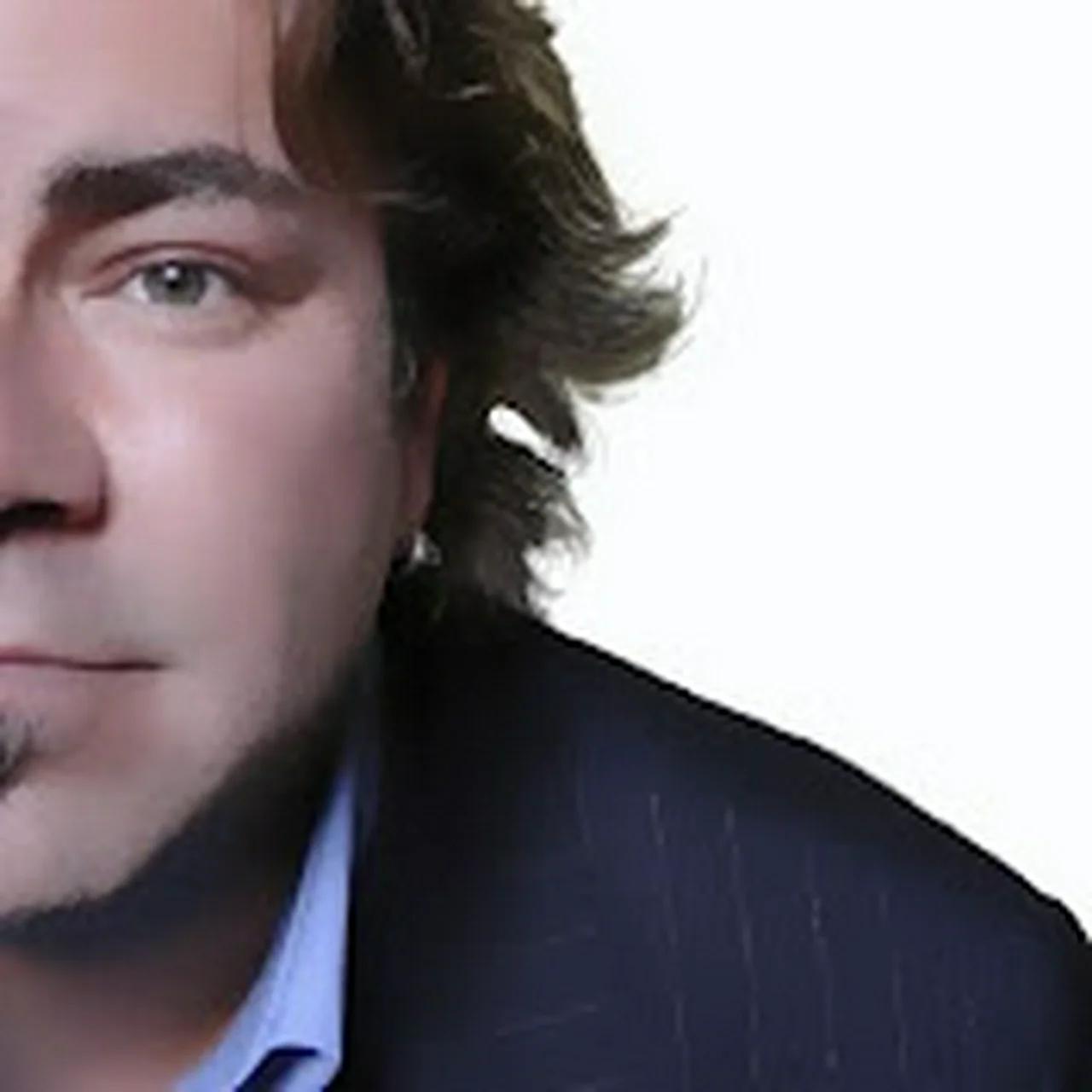 Max Weiss