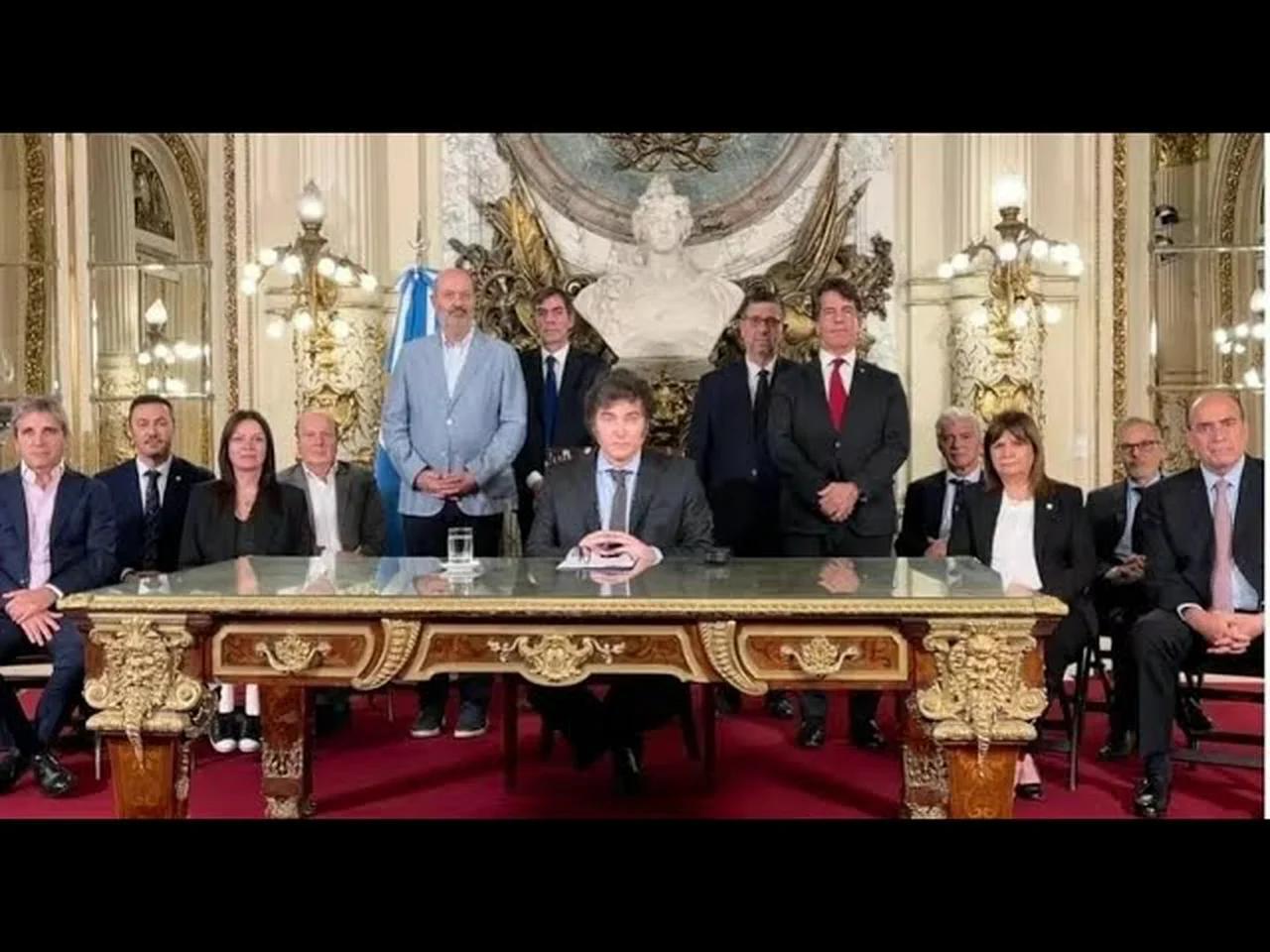EL GRANO DEL SISTEMA 752: TOMADOS POR LA MAFIAS