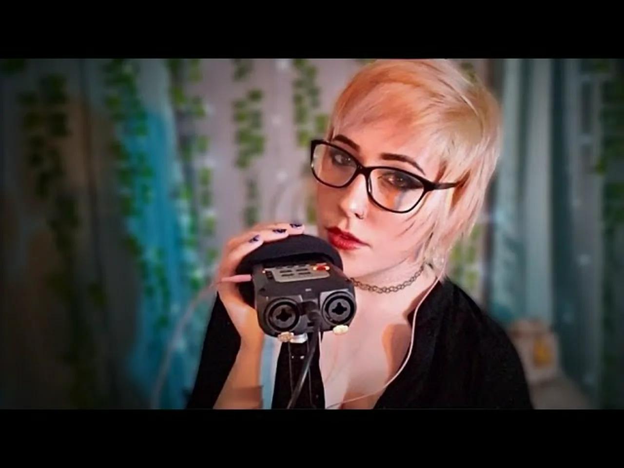 ASMR Up Close Mic Attention [Unintelligible Whispers, Lens Tracing ...