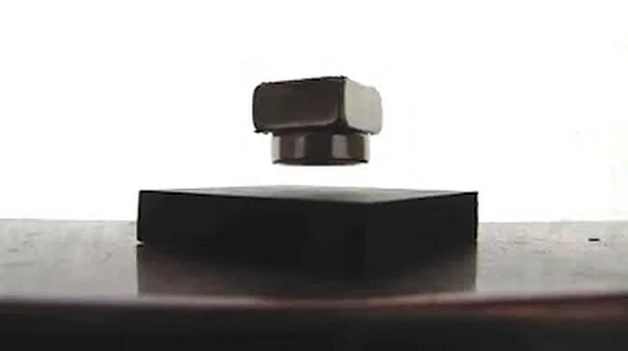 Levitating Magnets with Pyrolytic Graphite | Magnet Tricks