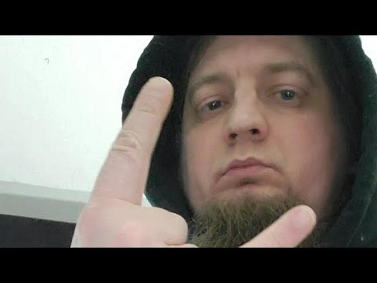 The Difference Between Positive And Negative Elitism