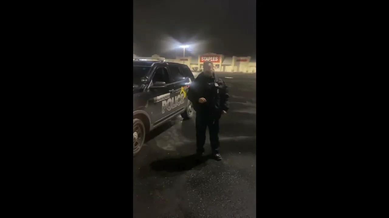 Ego tripping cop needs a tissue!!