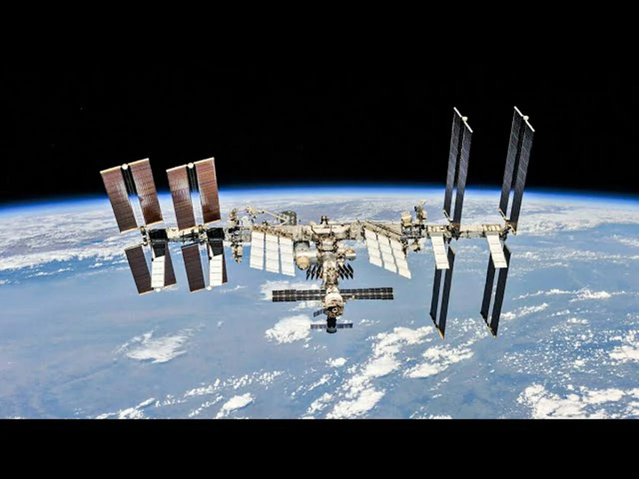 LIVE: Change of Command Ceremony Takes Place on ISS