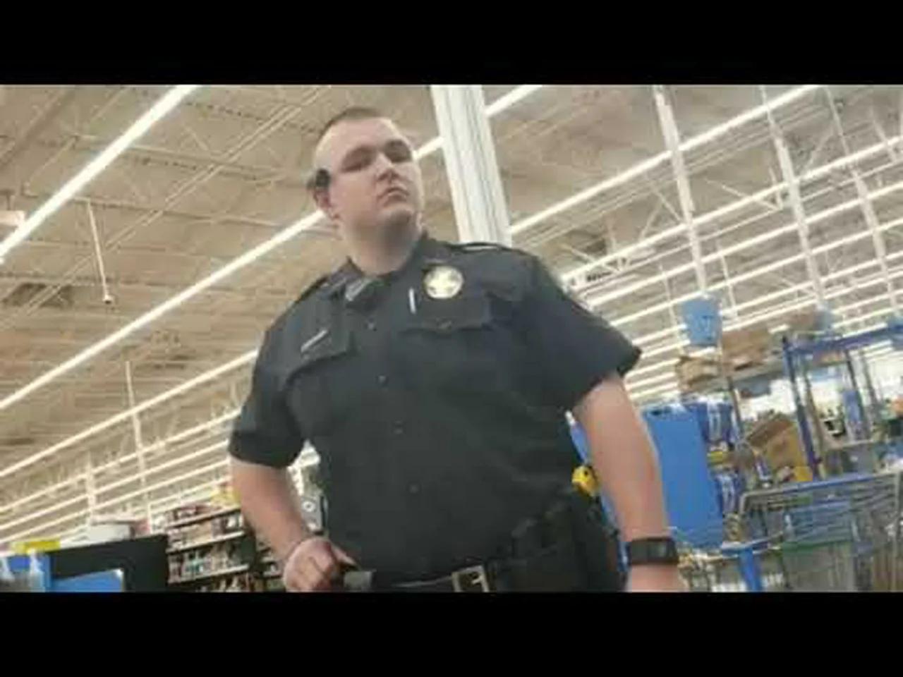 Disabled veteran attacked at Walmart by Muskogee Oklahoma police *Mirrored*