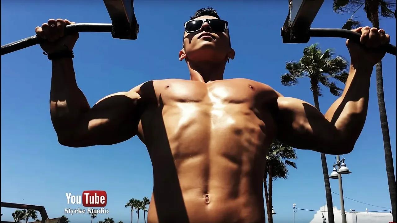 Christian Fleenor Shredded Fitness Model Muscle Beach Gym Pump Body ...
