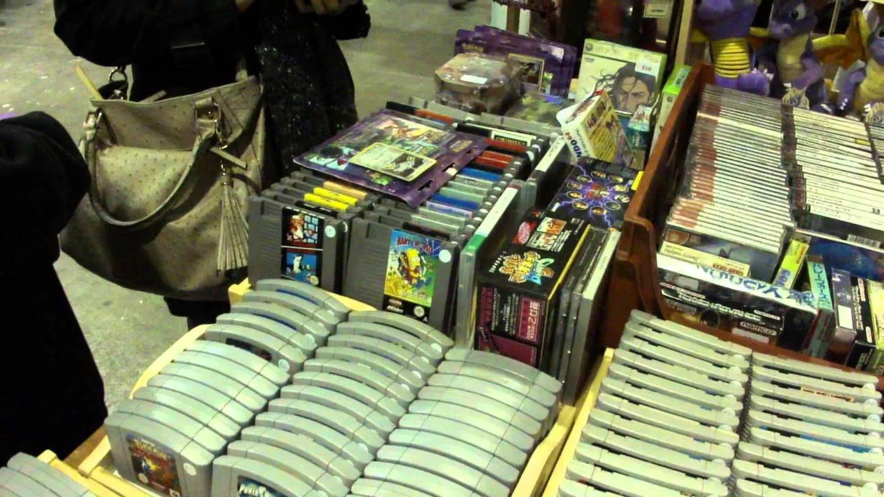 Nintendo Scene at Hyper Japan November 2012 - Show Floor.MP4