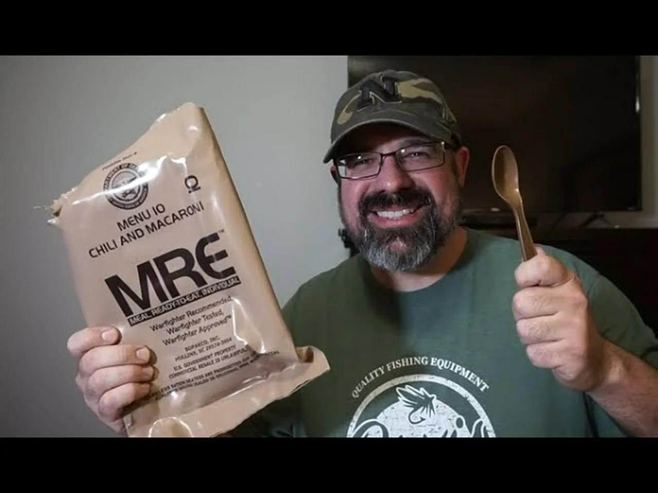 Civilian tries an MRE for the first time! Sopakco Chili and Macaroni ...