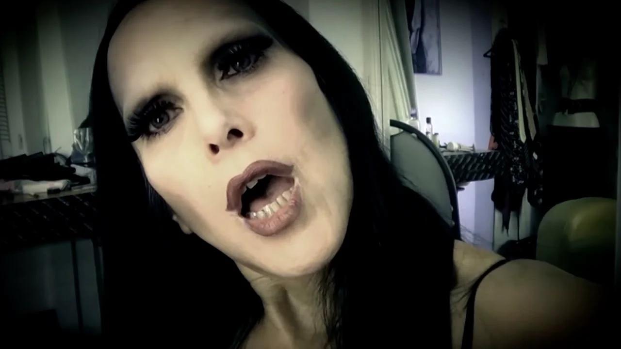 Eva O rehearsing Wicked Way ⭐