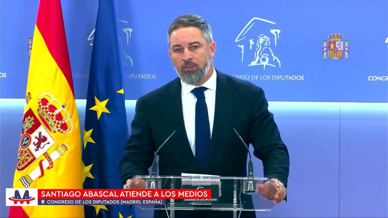 🇪🇸 Santiago Abascal atiende a los medios tras la reunión con Alberto ...