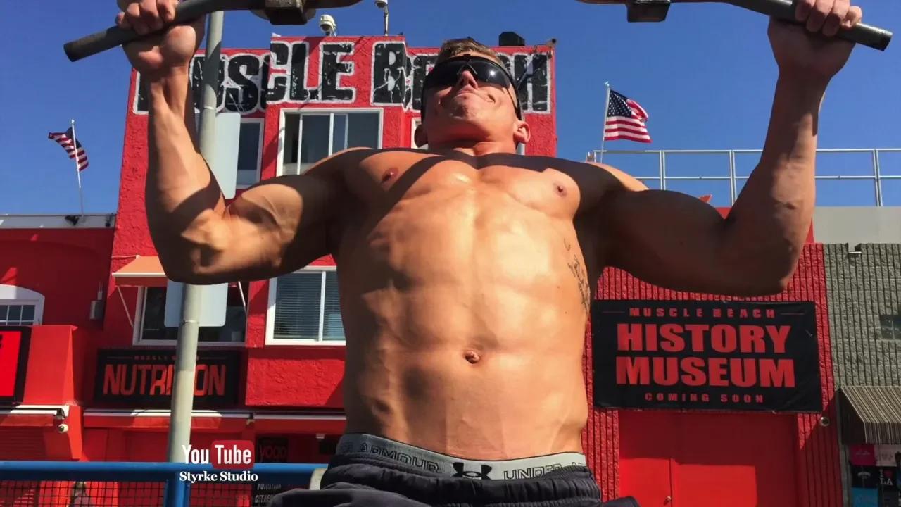 Fitness Model Shredded Muscle Model Pump Austin Geswein Styrke Studio