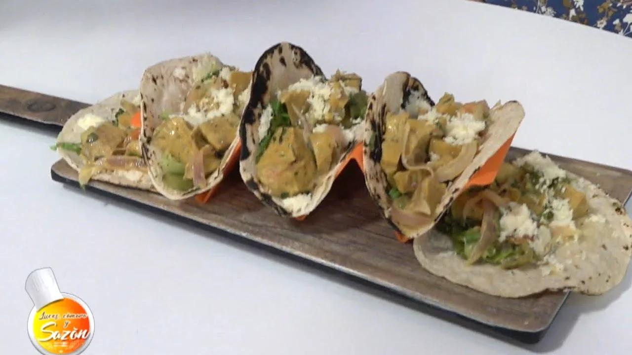 Sabores Auténticos: Preparando Tacos de Ubre