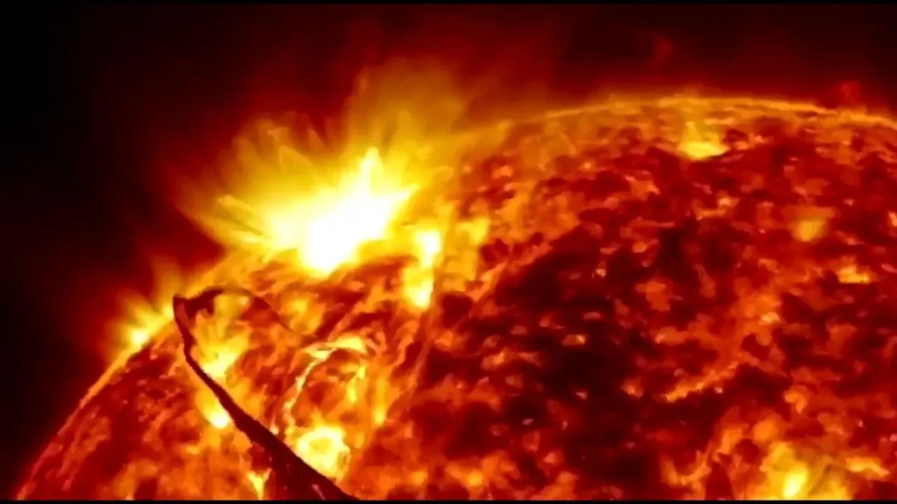 Communist China Launches nuclear fusion reactor Artificial Sun @ Night ...