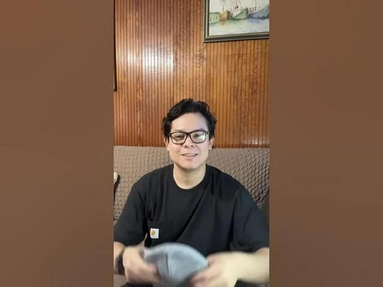 Unboxing official Brave & Basic Attention Token merch! [ES]