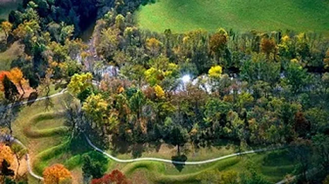 Ancient Serpent Symbolism in America (Adena/Hopewell)