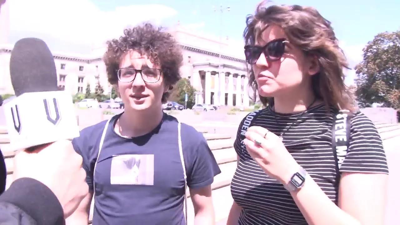 Powszechny DOSTĘP DO BRONI czy więcej Policji? [SONDA ULICZNA] VETO