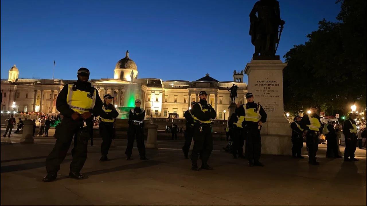 Watch live: Heavy Riot Police presence Trafalgar Sq - London