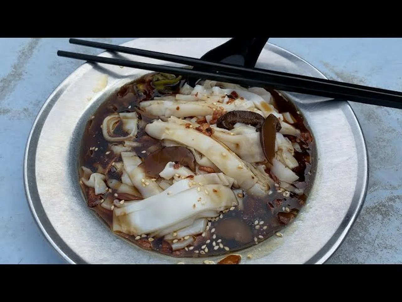 Ah Tiong Chicken Kuey Teow & Chee Cheong Fun, Wing Fat Xiaochao ...