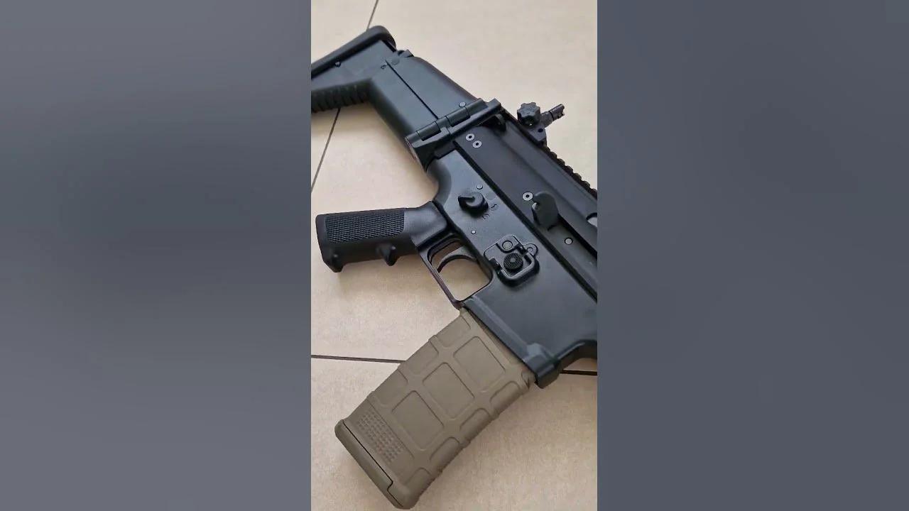 FN SCAR 16 - GLOCK 18 - B&T MP9