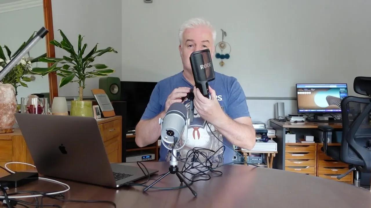 Micro podcasting Rode NT-USB vs Shure MV7