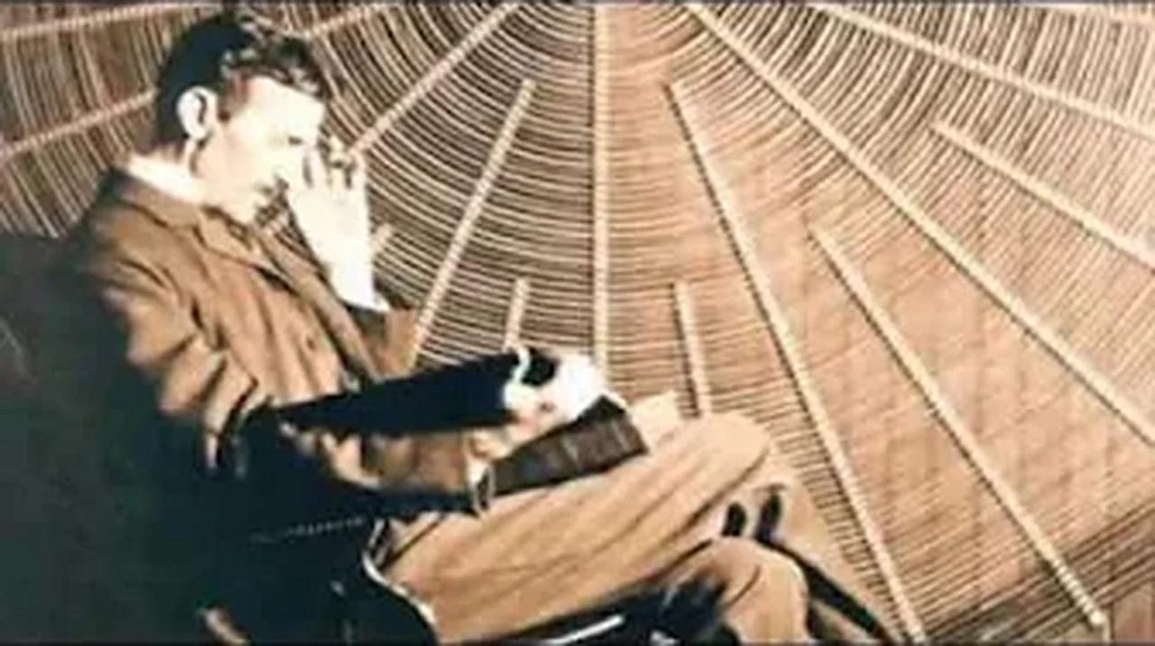 How Nikola Tesla Create Wireless Electricity