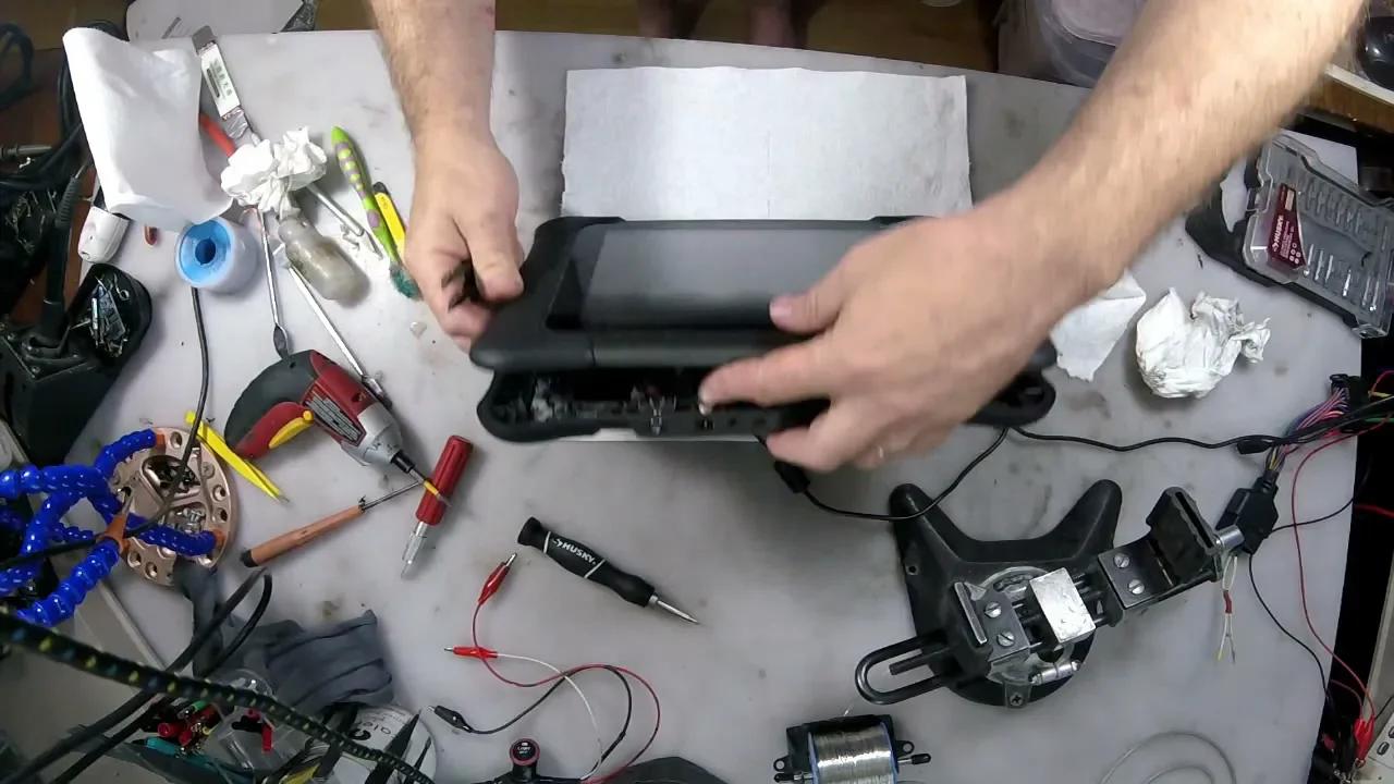 Replacing broken digitizer tablet screen on a AUTEL MAXISYS ELITE ...