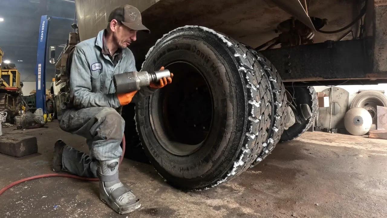 Pulling a broken spring pack!