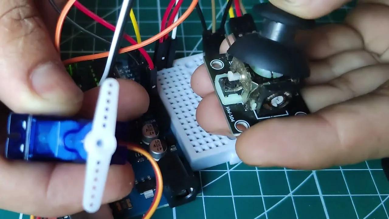 How To Control Servo With Joystick And Arduino Controlling Servo With Arduino And Joystick