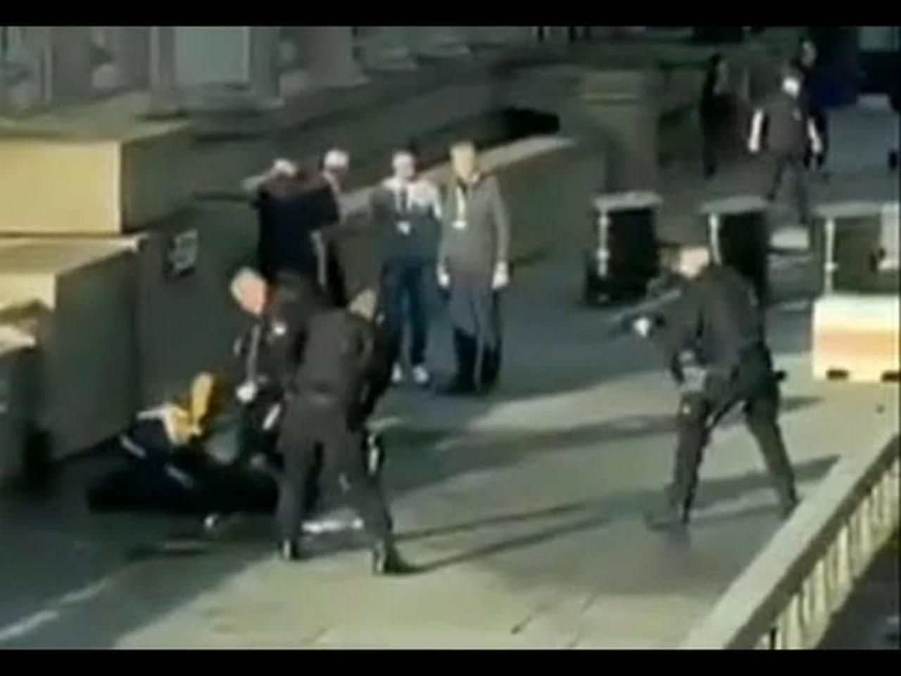 London bridge Shooting. The latest up date on the "Terror Attack" Sadiq ...