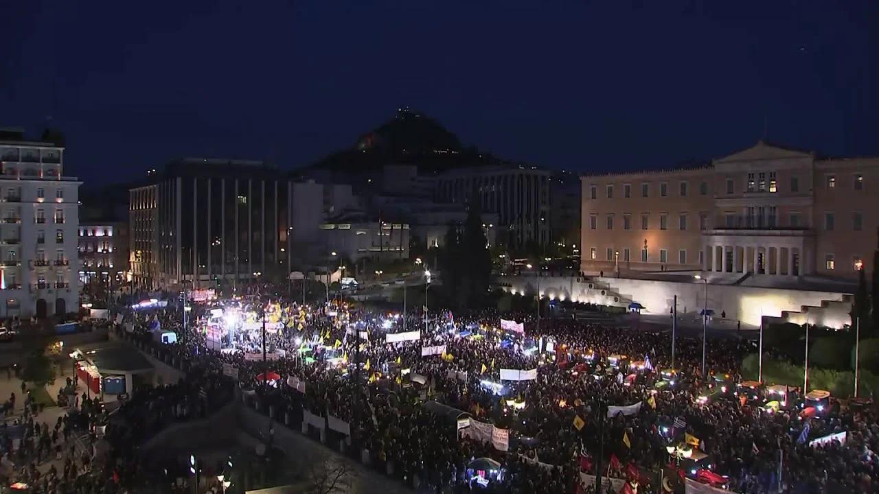 🇬🇷 Greek farmers protest against European regulations at Syntagma ...