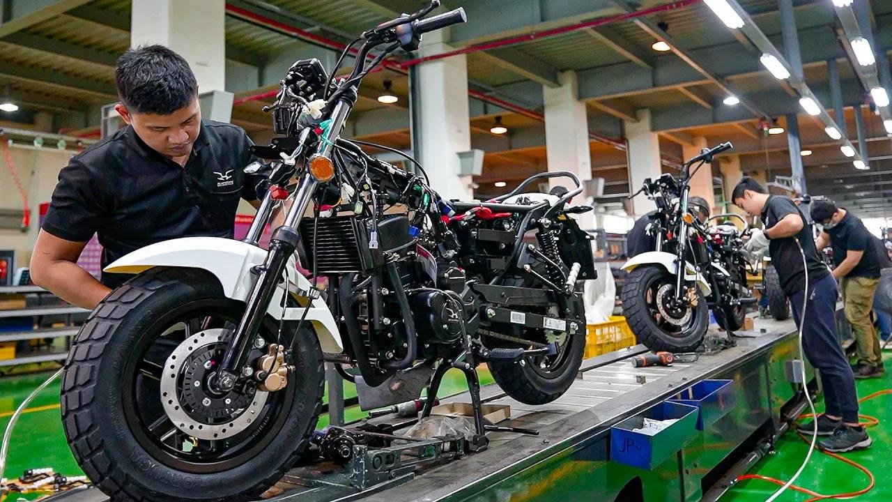 Mass Production of Motorcycle Manufacturing Process / 機車製造過程: 哈特佛小雲豹 ...