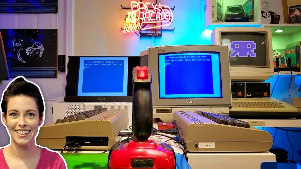 Simultaneously playing 2 computers with 1 joystick?! C64 🆚 THEC64 ...